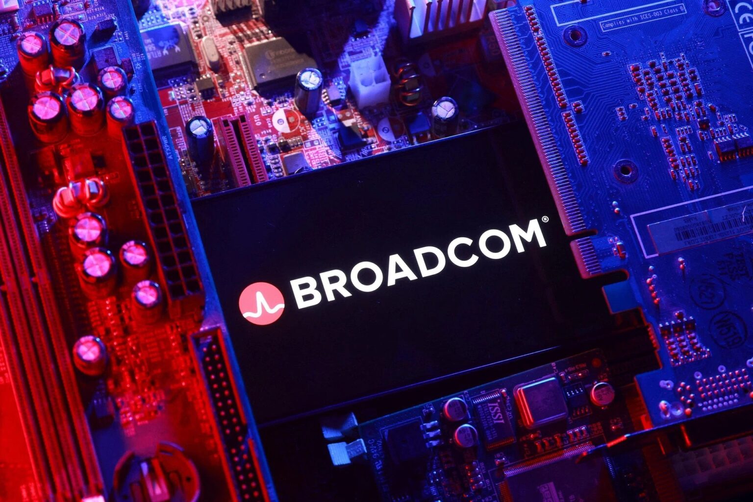 Broadcom Thor Ultra ağ çipini piyasaya sürecek - Techinside