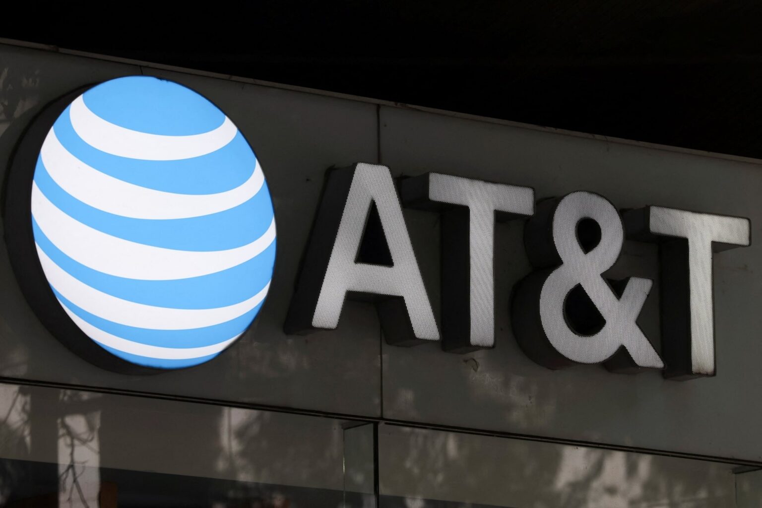 AT&T fiber optik yatırımı yapıyor - Techinside
